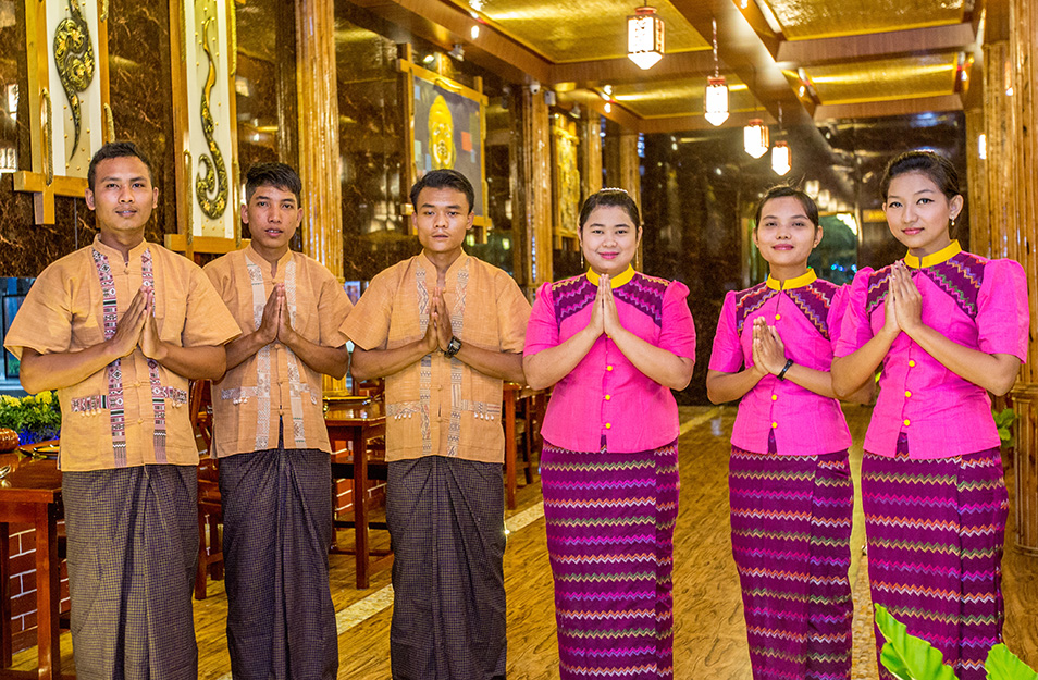 MinGaLaBar Myanmar Restaurant (Traditional Curry, Snack & Sweet ...